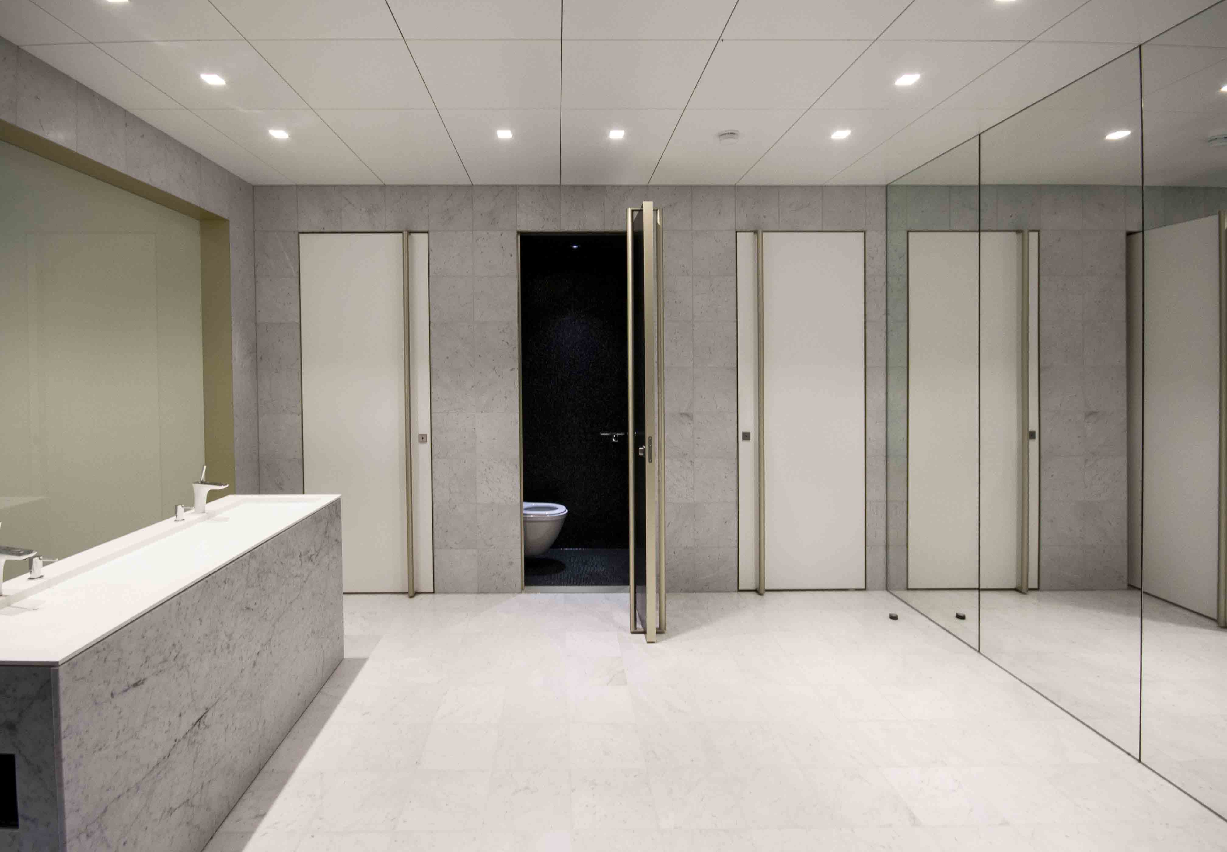 How interior pivot doors make your project flexible | FritsJurgens