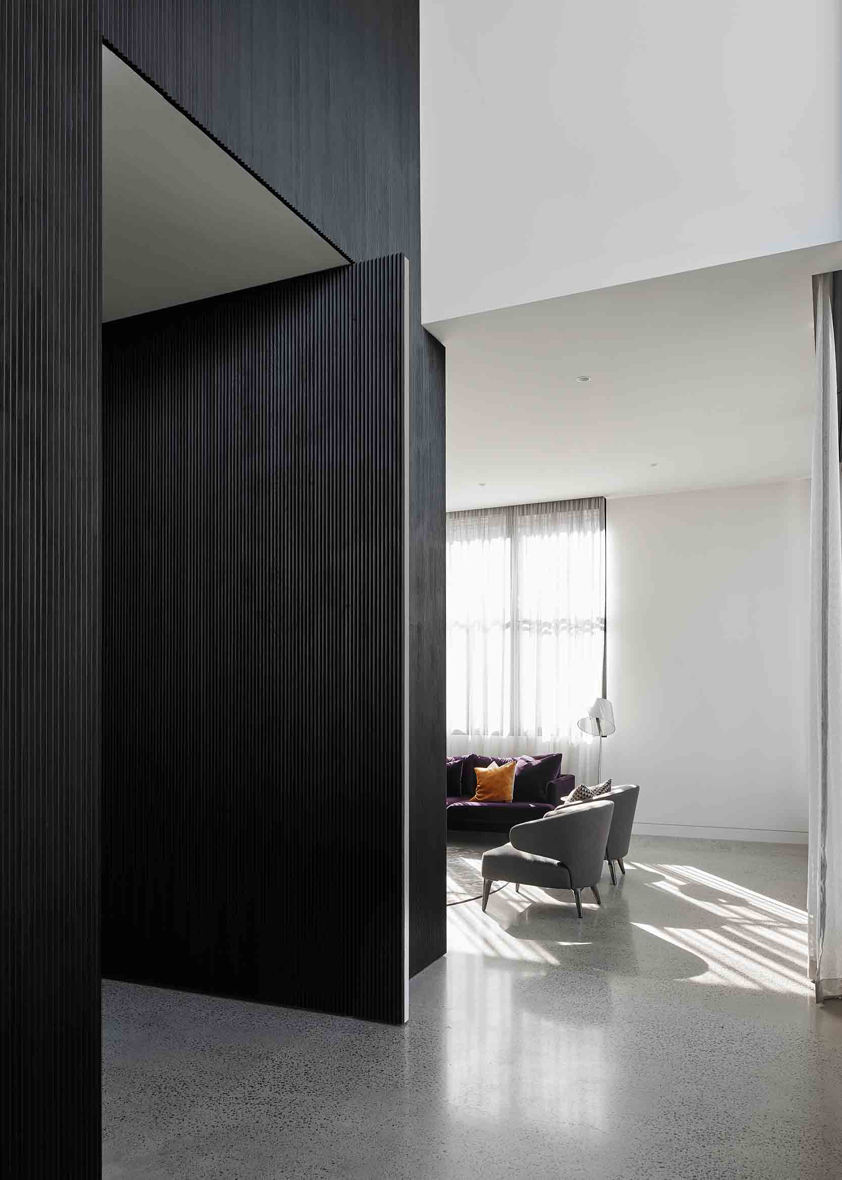 How interior pivot doors make your project flexible | FritsJurgens
